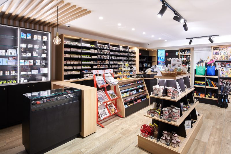 Carré Chroma - Création d’un concept tabac-presse à Bayonne